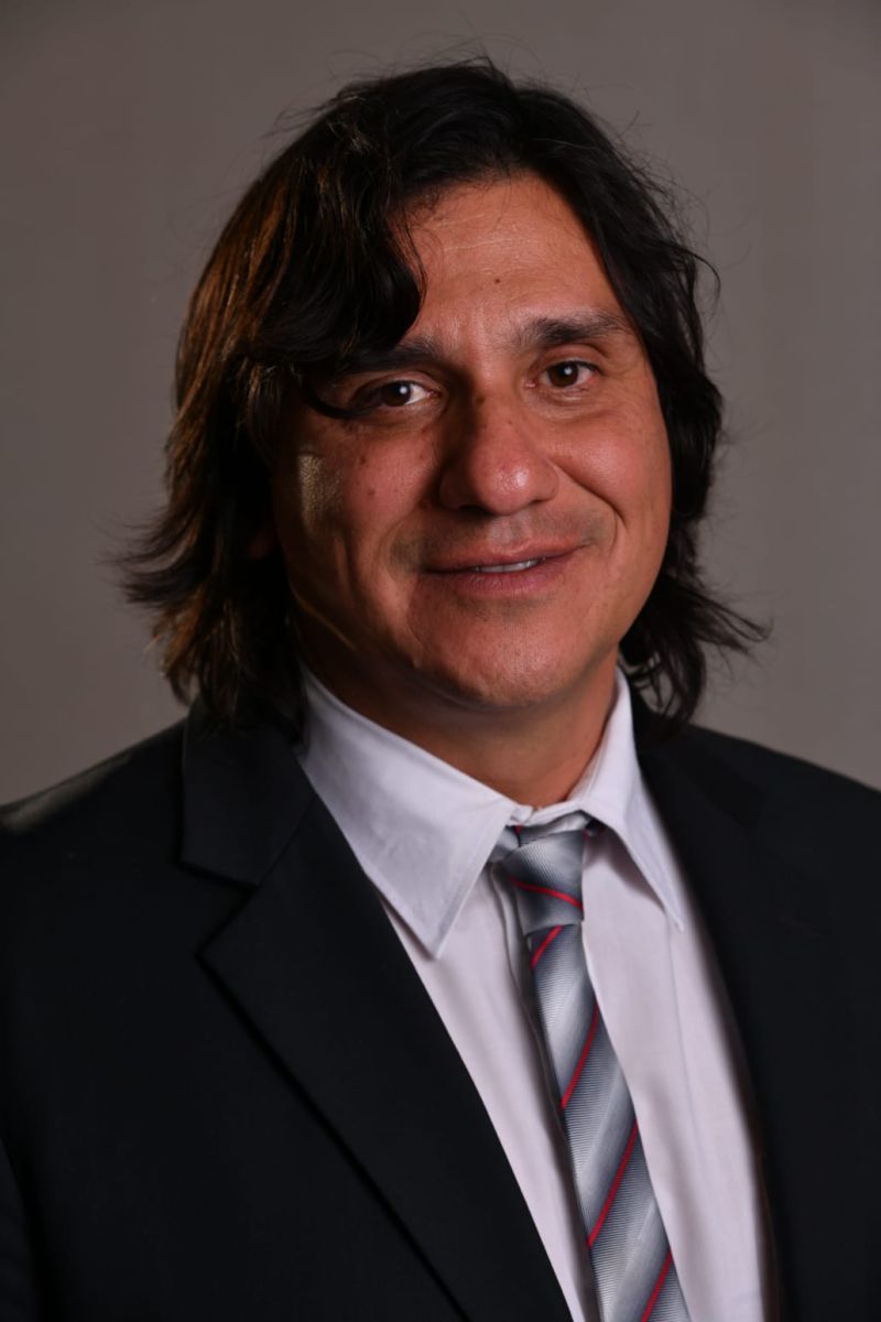 Claudio Poggi anunció su gabinete y que reducirá en un 40% la planta de ...